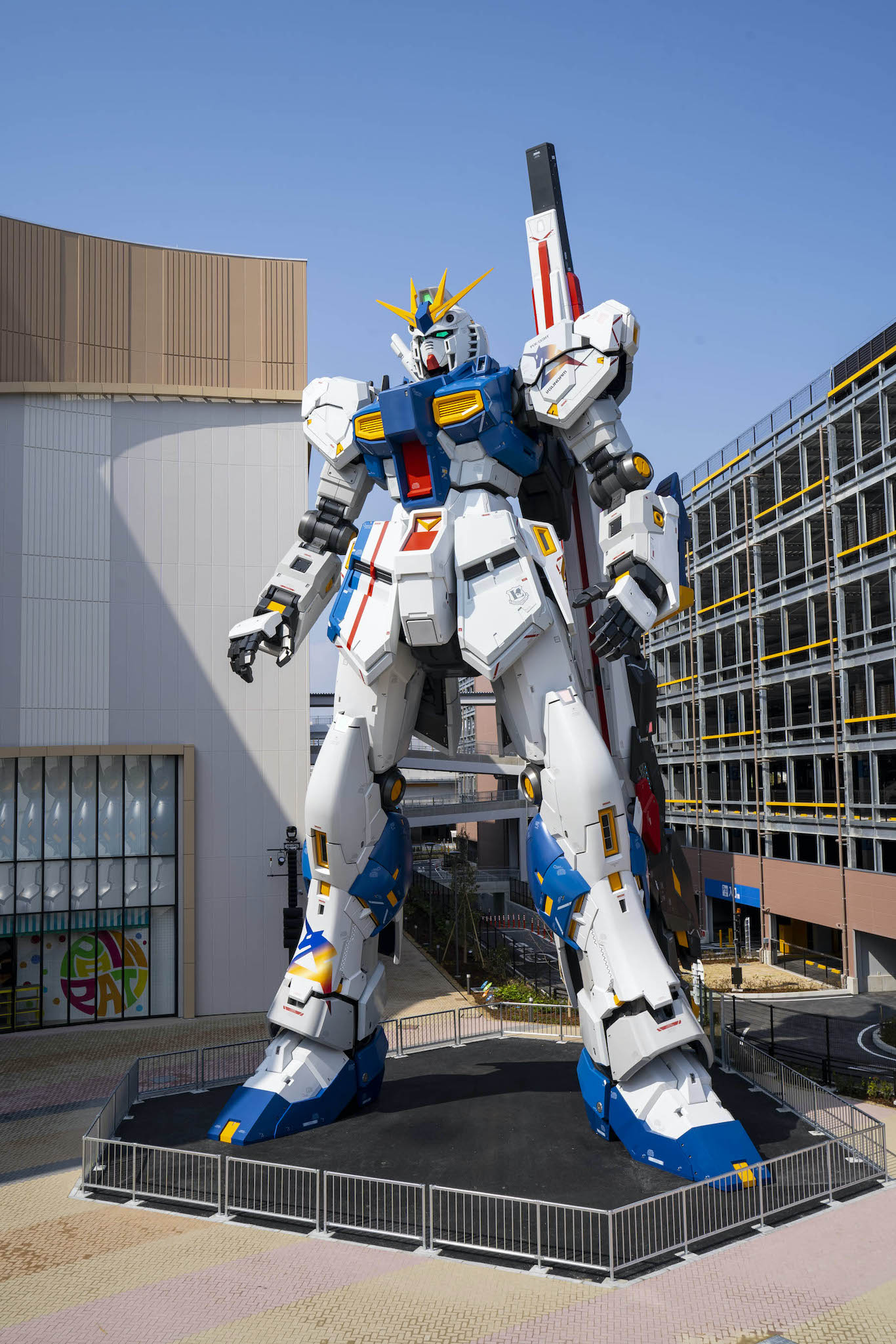 Gundam Statue Jap n El Robot Gigante De Fukuoka El Ojo Del Arte Gundam Statue Jap n El Robot Gigante De Fukuoka El Ojo Del Arte
